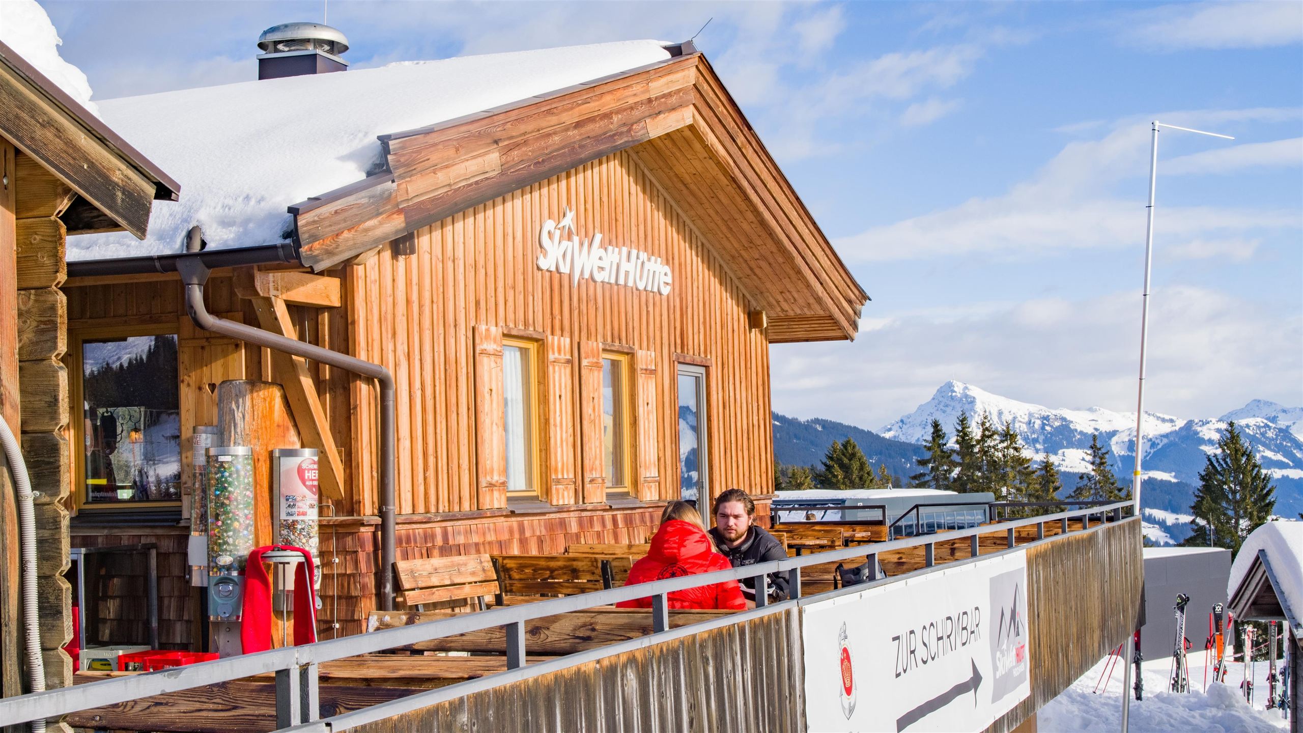 Spring Session & Sundown Skiwelt Hütte